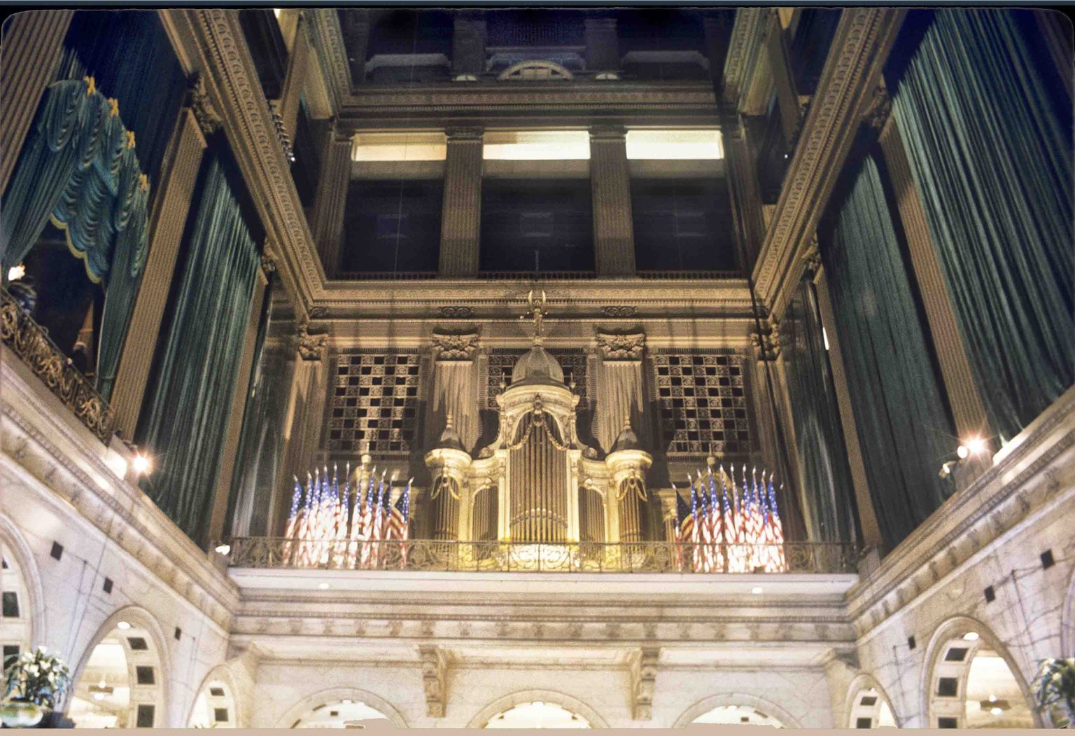 Light Show Evolution—with Christmas Display Review – Friends of ...