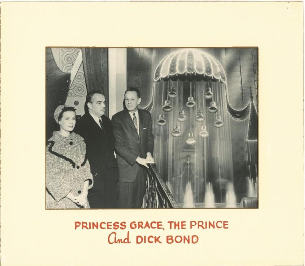 Light Show Evolution—with Christmas Display Review – Friends of Wanamaker Organ