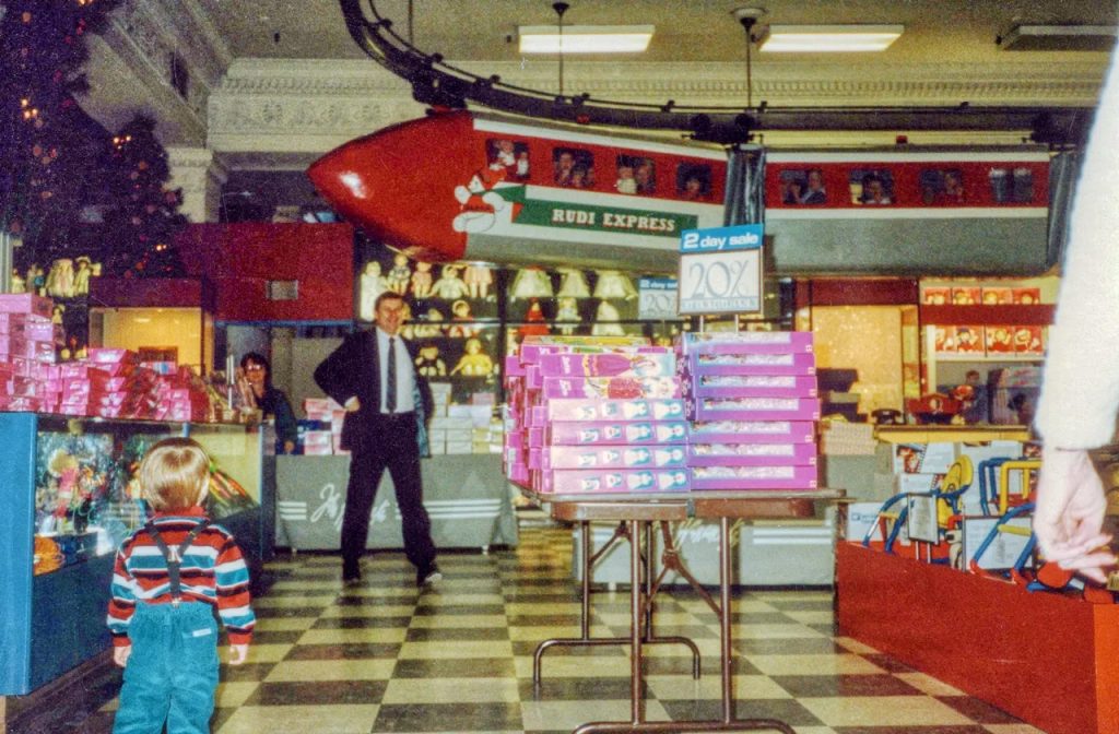 Christmas Light Show – Friends of Wanamaker Organ